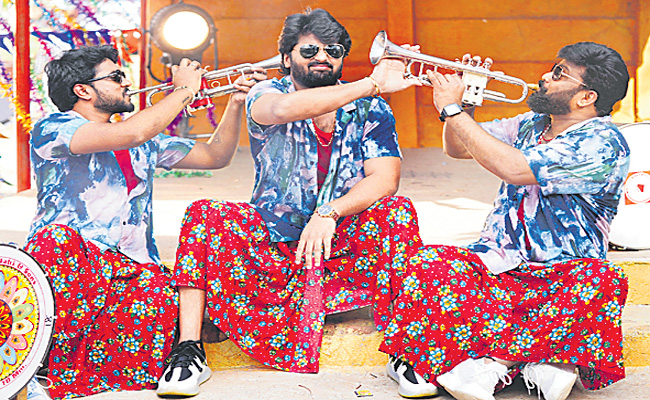 ముగ్గురు పల్లెటూరి పిల్లగాళ్ల కథే తురుమ్‌ ఖాన్‌ సినిమా | Thurum Khanlu ...