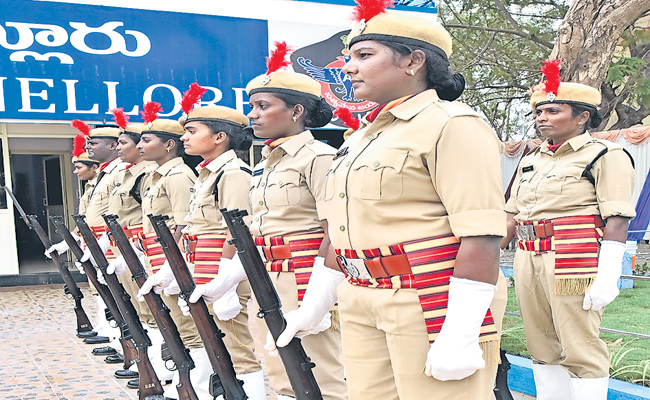 ఏపీలోనే మహిళా పోలీసులు అత్యధికం | Andhra Pradesh has highest number of ...