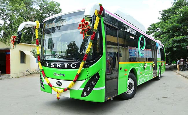 Hyderabad: TSRTC To Launch Electric AC Buses E-Garuda - Sakshi