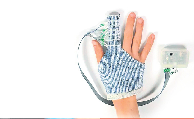 US Scientists Develop A Disposable 'Smart Bandage' That Cure Wounds ...