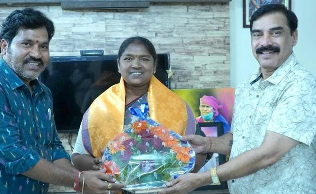 Jagratha Bidda Movie Trailer Launched By MLA Seethakka - Sakshi