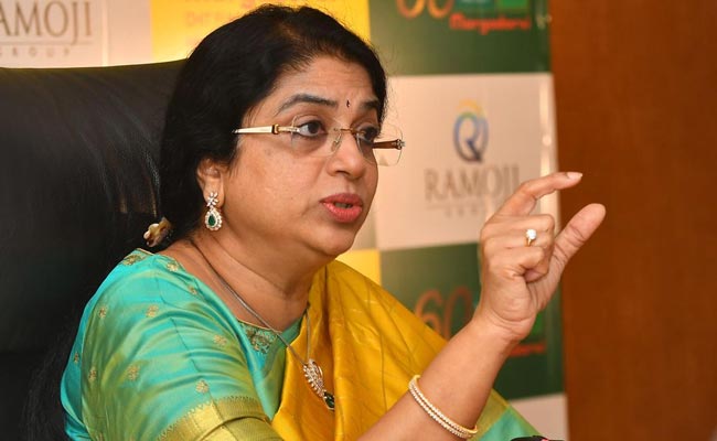 Margadarsi MD Sailaja Kiran Went To Abroad Without Permission - Sakshi