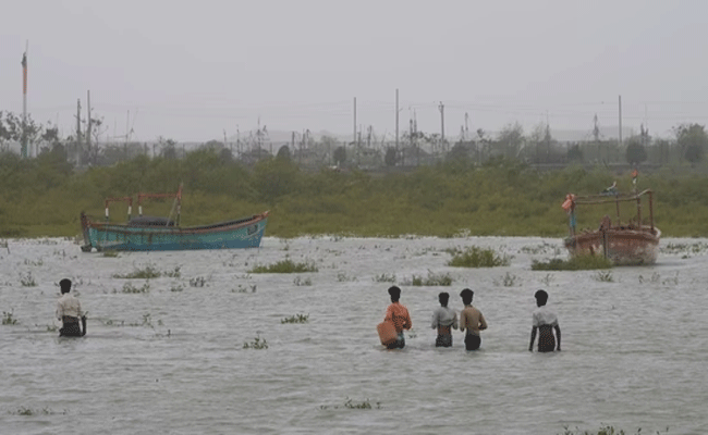 Biparjoy Updates: Cyclone Biparjoy Brings Heavy Rain In Parts Of ...