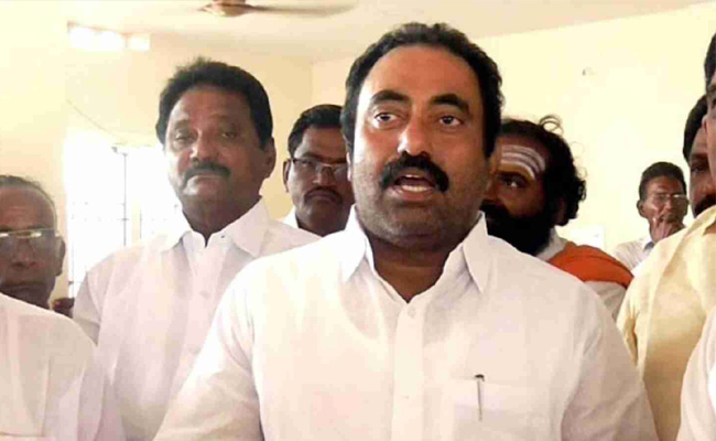 Huge Fine To Mining Trader Kavya Krishna Reddy - Sakshi