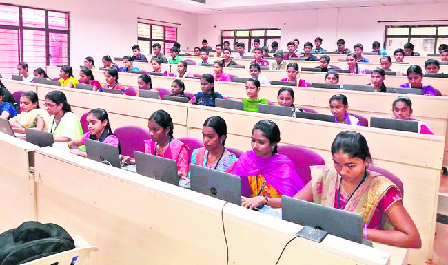 Huge Demand For IIIT Seats In Andhra Pradesh - Sakshi