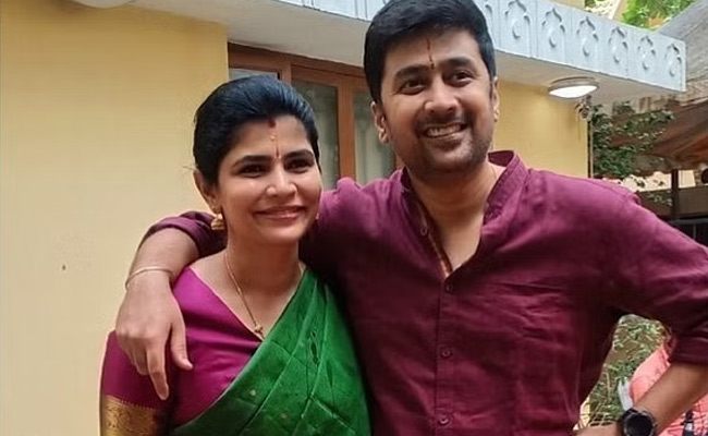 Actor Rahul Ravindran comes in support of his wife Chinmayi Sripada ...