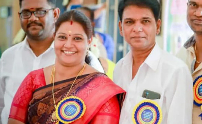 DMK Councillor, Husband And Their Daughter Died By Suicide At Home In ...