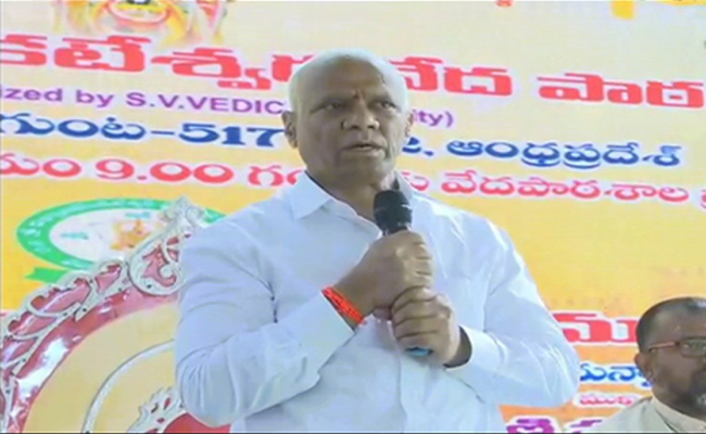 పారదర్శకంగానే శ్రీవాణి ట్రస్ట్‌ దర్శన టికెట్ల కేటాయింపు: ఈవో ...