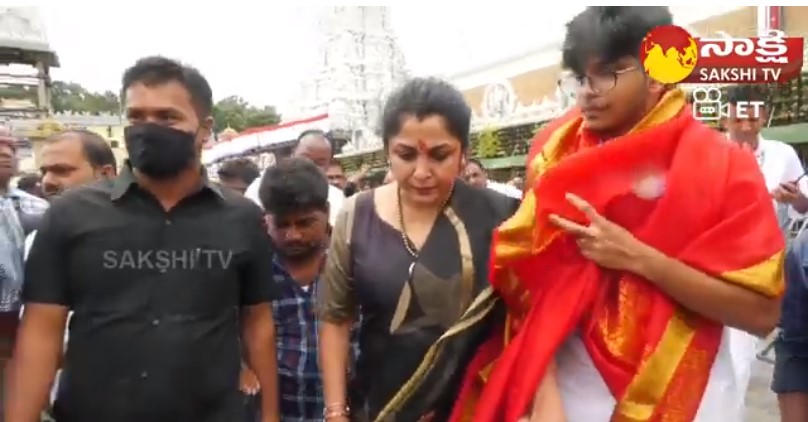 Actress Ramya Krishnan Visits Tirumala Temple With Her Son Ritwik Vamsi ...