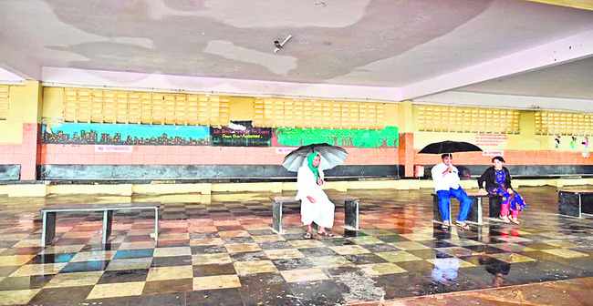 The Roof of the Central New Bus Stand in Hubli Is Completely ...
