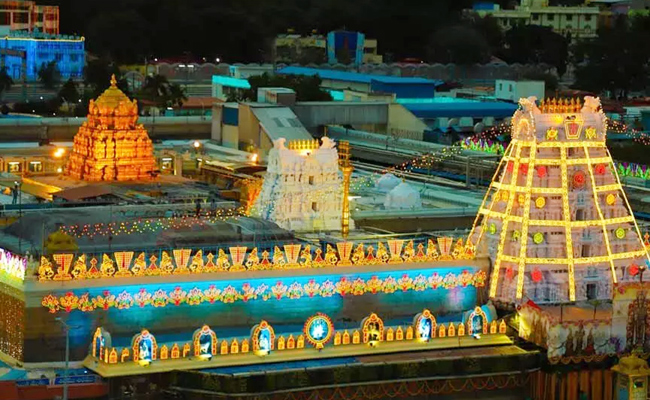 తిరుమల: సర్వదర్శనానికి 12గం. సమయం | TTD Tirumala Darshanam Updates ...