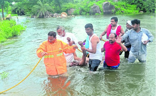 Bakkani Sailu of Tadkal Village in Banswada Mandal Died While Fishing ...
