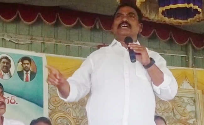 ‘ఎమ్మెల్యే టికెట్టు నాదే.. ఆ దుర్మార్గుల్ని నమ్మొద్దు’ | Choppadandi ...