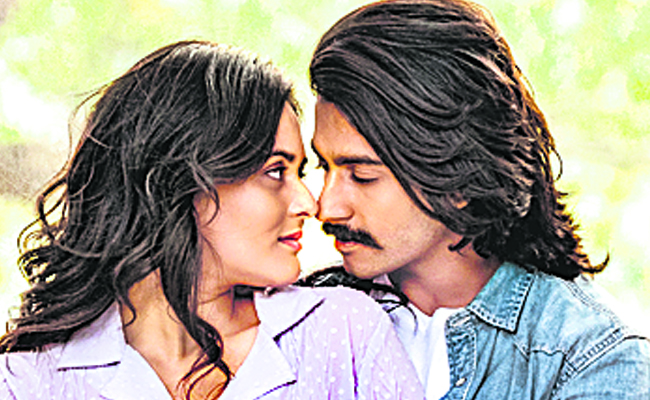 లైఫ్‌ ఈజ్‌ దిస్‌ బ్యూటిఫుల్‌.. సాంగ్‌ విన్నారా? | Siddharth Roy movie ...