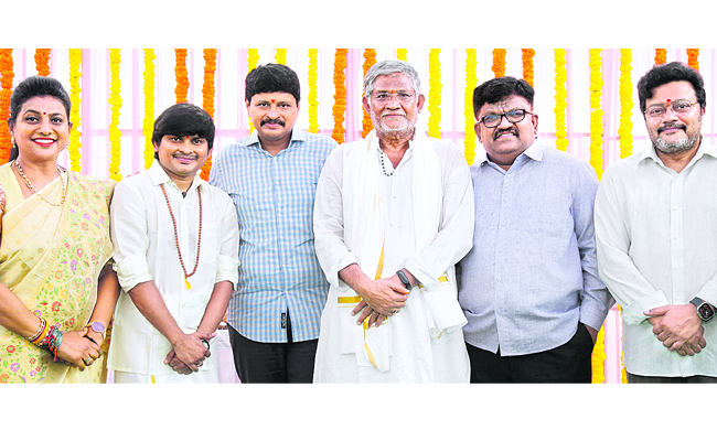 రాకేష్‌ మరిన్ని సినిమాలు చేయాలి | Jabardasth Rocking Rakesh New Movie ...