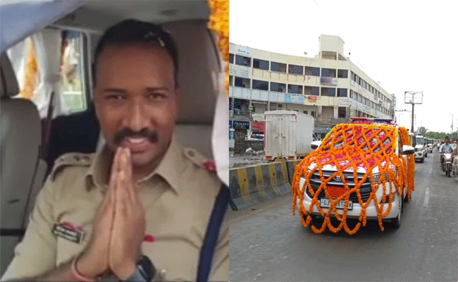 Grand Farewell for Junagadh Superintendent of Police Ravi Teja - Sakshi