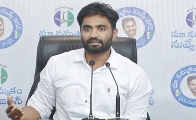 చంద్రబాబు స్కాం స్టార్‌: ఎంపీ మార్గాని భరత్‌ | YSRCP MP Margani Bharat Comments On Chandrababu ...