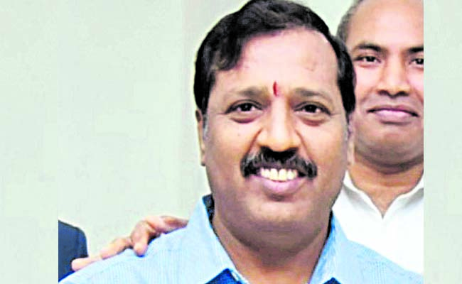 బాబు మాజీ పీఎస్‌ ‘పెండ్యాల’ సస్పెన్షన్‌ | Suspension of Babus former PS ...