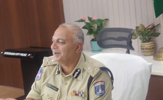 హైదరాబాద్‌ సీపీగా బాధ్యతలు స్వీకరించిన సందీప్‌ శాండిల్య | Sandeep ...
