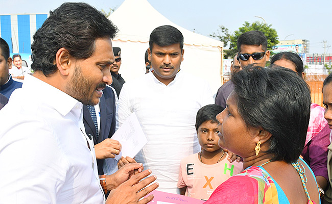 నేనున్నా.. తలసేమియా రోగులకు సీఎం జగన్‌ భరోసా | CM YS Jagan Assures Help To Thalassemia Patients ...