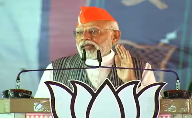 మహదేవున్నీ వదల్లేదు! | Mahadev Betting: PM Narendra Modi attacks ...