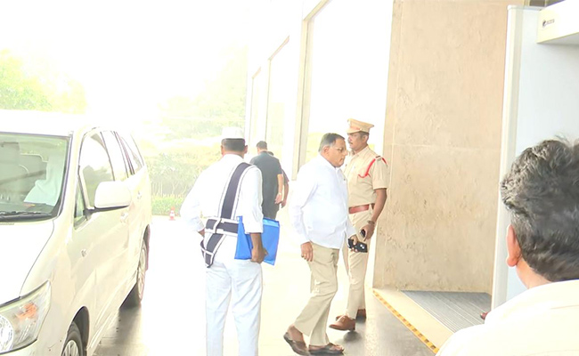 AP: రెండో రోజు జిల్లా కలెక్టర్లు, ఎస్పీలతో సీఈసీ బృందం భేటీ | Cec Team ...