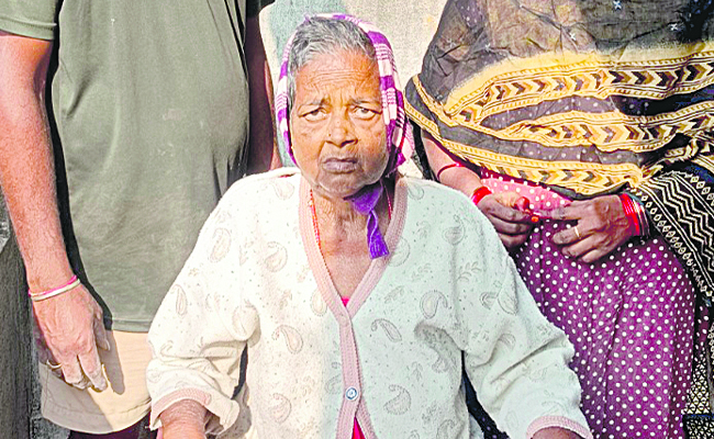 బతుకుపై ఆశ పెంచిన పింఛన్‌ | Jagan Mohan Reddy is implementing the ...