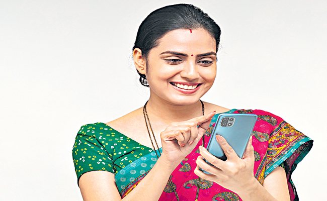 Phone Addiction: మీ సమయమంతా ఫోన్‌కే పోయిందా? | Phone Addiction: all ...