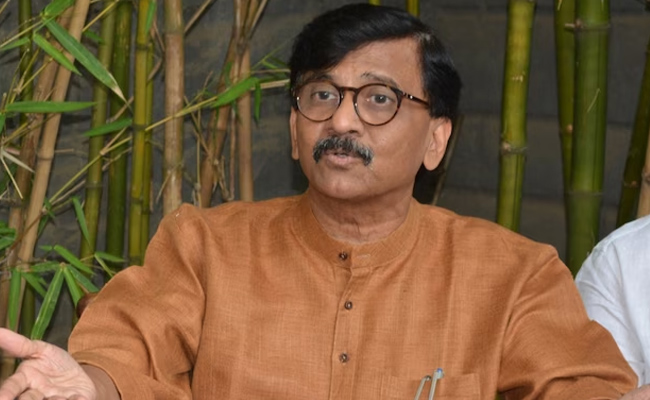 ‍విధేయతే లేదు.. కేవలం రాజకీయమే: సంజయ్ రౌత్ | No Loyalty Only Politics ...