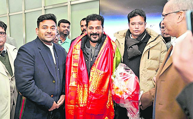దావోస్‌లో సీఎం బృందం | Telangana CM Revanth Reddy In Davos Tour, First ...