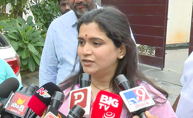 నారా లోకేష్‌కు పొలిటికల్‌ పంచ్‌.. టీడీపీకి కేశినేని శ్వేత రాజీనామా ...