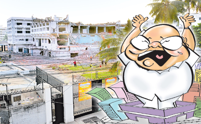 గురివింద.. గుంజీలు | Ramoji Rao vacated building in 3 acres of ...