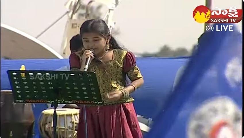 జగన్‌ మామ.. జగన్‌ మామ పాటకు.. పరవశించిన రాప్తాడు సభ | Singer Sai Veda ...