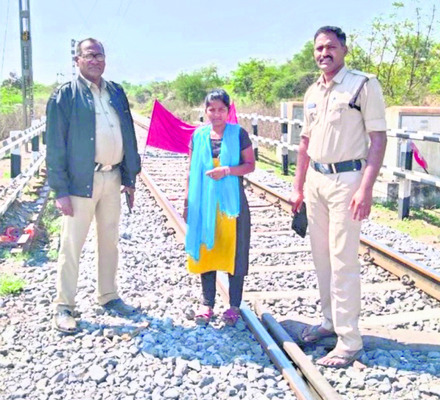 డయల్‌ 100.. సత్వర సేవలు | - | Sakshi