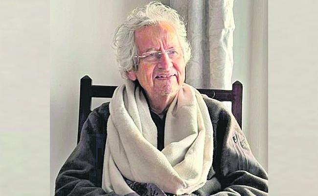 డైరెక్టర్‌ కుమార్‌ సహానీ ఇకలేరు | Bollywood Top Director Kumar Sahani ...