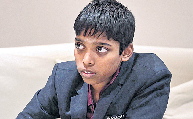 ప్రజ్ఞానంద శుభారంభం... వైశాలి ఓటమి | Good start to Pragnananda | Sakshi