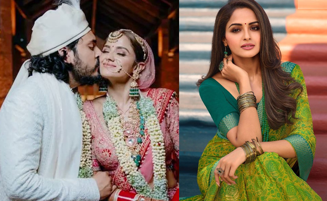 సీక్రెట్‌గా పెళ్లి చేసుకున్న టాలీవుడ్ హీరోయిన్.. కుర్రాడెవరో తెలుసా? | Actress Asmita Sood ...