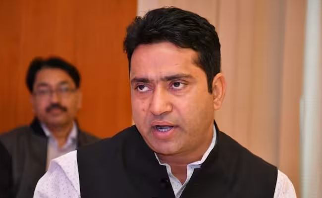 బీజేపీకి షాక్‌.. కాంగ్రెస్‌లో చేరిన ఎంపీ రాహుల్‌ కుశ్వాన్‌ | Churu MP ...