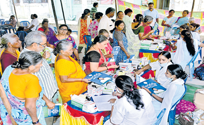 30 లక్షల మందికి సేవల దిశగా ఆరోగ్య సురక్ష–2 | Jagananna Arogya Suraksha-2 towards serving 30 lakh ...