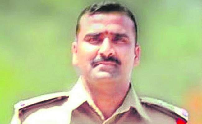 ఇజ్రాయెల్‌ నుంచి ఎలా వచ్చాయి? | Sixth Day Of Praneeth Rao Police ...