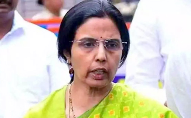 AP: నారా భువనేశ్వరికి ఎన్నికల సంఘం నోటీసులు | AP CEO Responded To YSRCP Complaint Against Nara ...