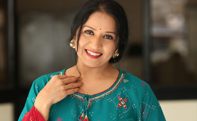 ‘పెళ్లాం ఊరెళితే..’ లాంటి పాత్రల్లో నటించాలని ఉంది: ప్రశాంతి హారతి ...