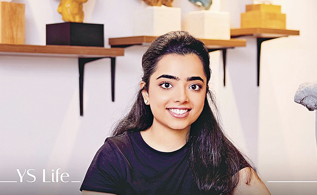 Niyamat Mehta: శిల్పకళకు తను ఒక ‘మెరుపుల మెరాకీ’ | Niyamat Mehta Puts Soul In Her Sculptures ...