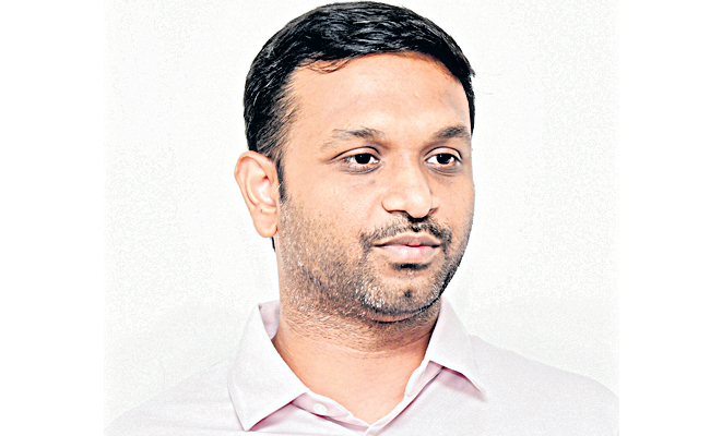 పథకం ప్రకారమే మాపై దుష్ప్రచారం | Dr Devi Reddy Chaitanya Reddy with the ...