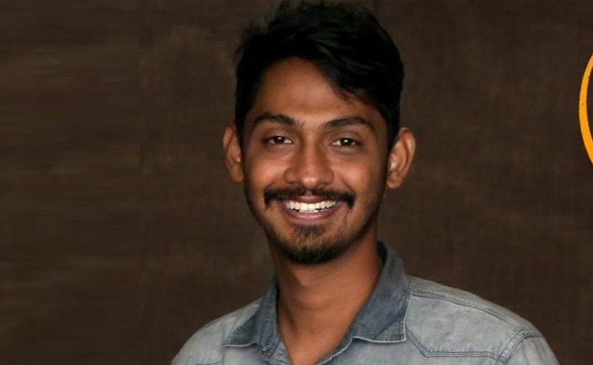 కొత్త దర్శకుడికి ఛాన్స్‌ ఇచ్చిన స్టార్‌ హీరో | Director Elan Get Top ...