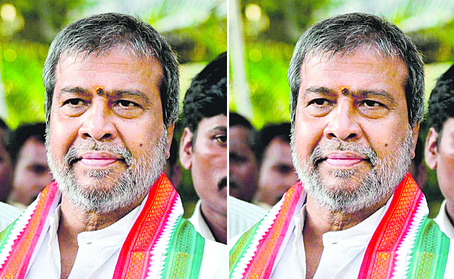 కాంగ్రెస్‌ కార్యకర్తలకు ఔట్‌సోర్సింగ్‌ ఉద్యోగాలు | Outsourcing jobs to ...