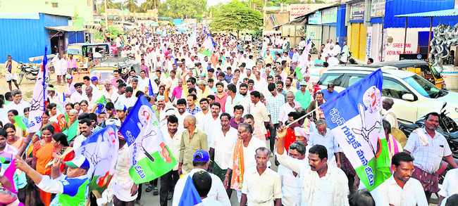 మంత్రిగా ఉండి చేసిన మంచేమిటి? | - | Sakshi