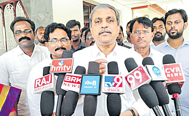 ల్యాండ్‌ టైట్లింగ్‌ కేంద్రం అమలు చేసే చట్టం | YSRCP General Secretary Sajjala Ramakrishna Reddy ...