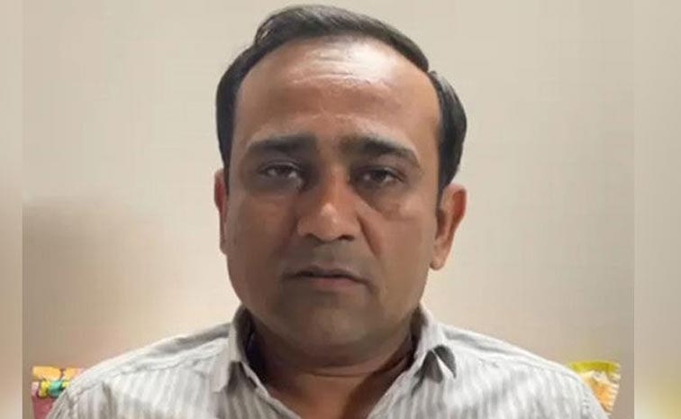 నీలేష్‌ కుంభాని ప్రత్యక్షం.. ‘నన్ను కాంగ్రెస్‌ మోసం చేసింది’ | Nilesh ...