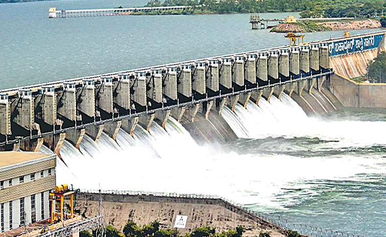 ఆల్మట్టి గేట్లు ఎత్తారు | 65 thousand cusecs released downstream from ...